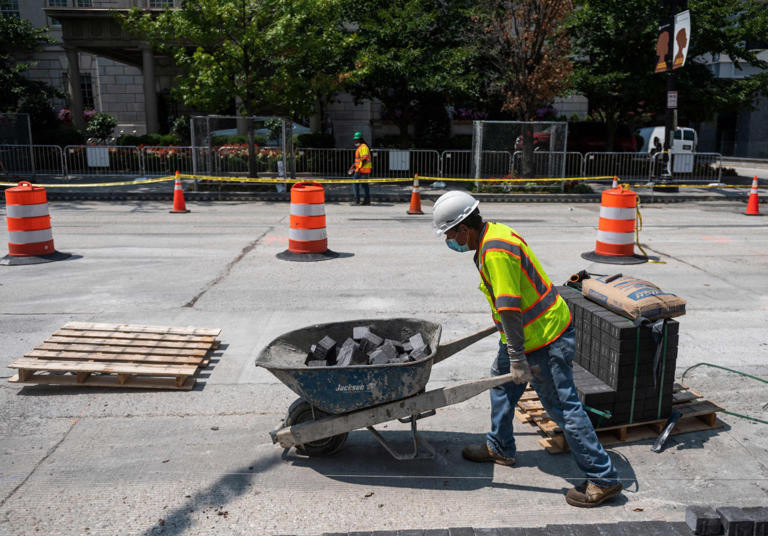 US construction spending picked up in April