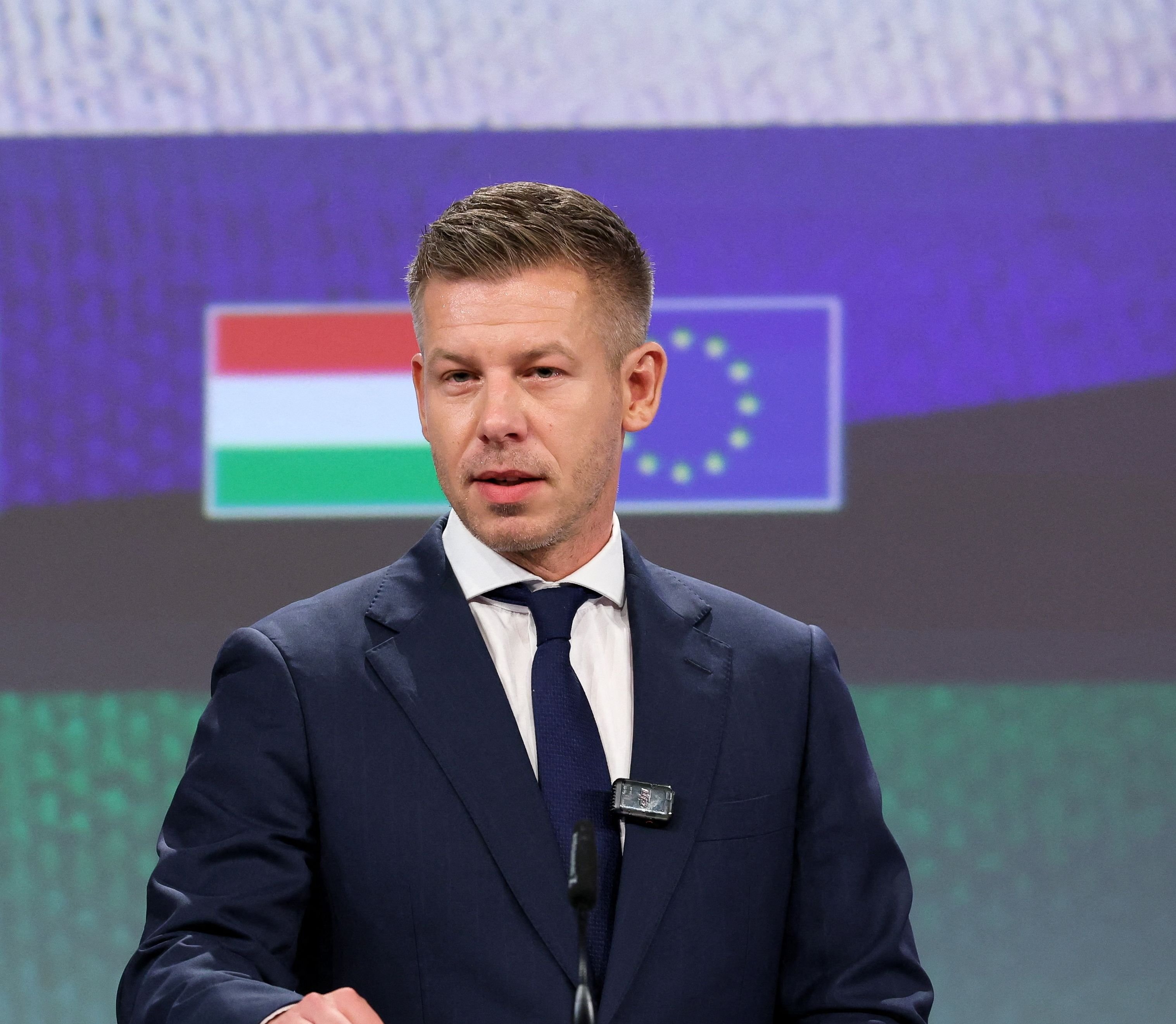 Chcą zmienić konstytucję, by usunąć prezydenta. Péter Magyar: Węgry nie ...