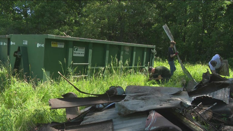 Scholastic spotlight: Cedar Bluffs clean up