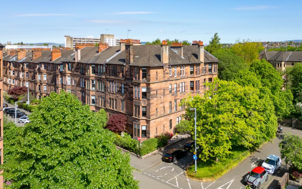 For sale: 'Stunning' double-fronted 3-bedroom flat on one of Hyndland's ...