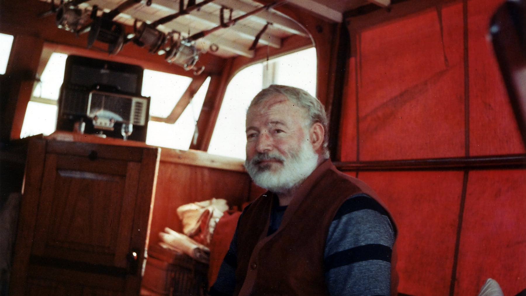 El legendario bar de Madrid que frecuentaba Ernest Hemingway, premio ...