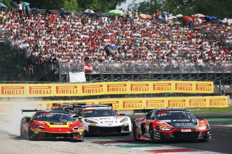 This isn’t sim-racing: Racing fans react to scary multi-car pile-up at ...