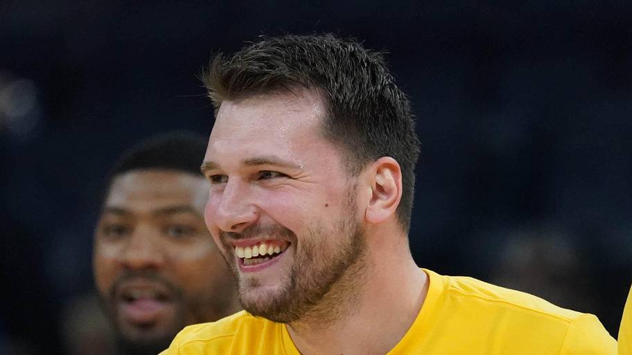 Former Luka Doncic teammate makes too much sense as Lakers' Deandre ...