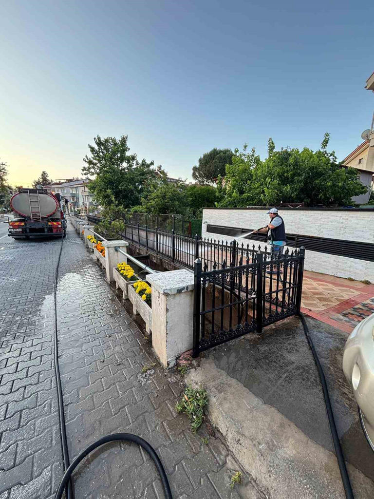 Marmaris’te 9 günde 3 bin 250 ton atık toplandı