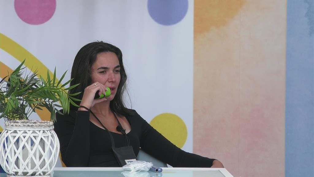Sara e Leandro em picardia acesa: «Tu fazes por isso, para me ver para ...