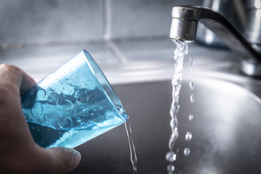 Pollutions chimiques de l’eau : des médecins dénoncent une « menace ...