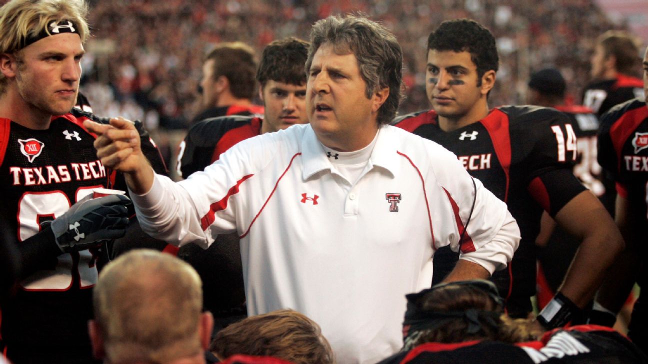 Late Leach on college football HOF ballot after eligibility tweak