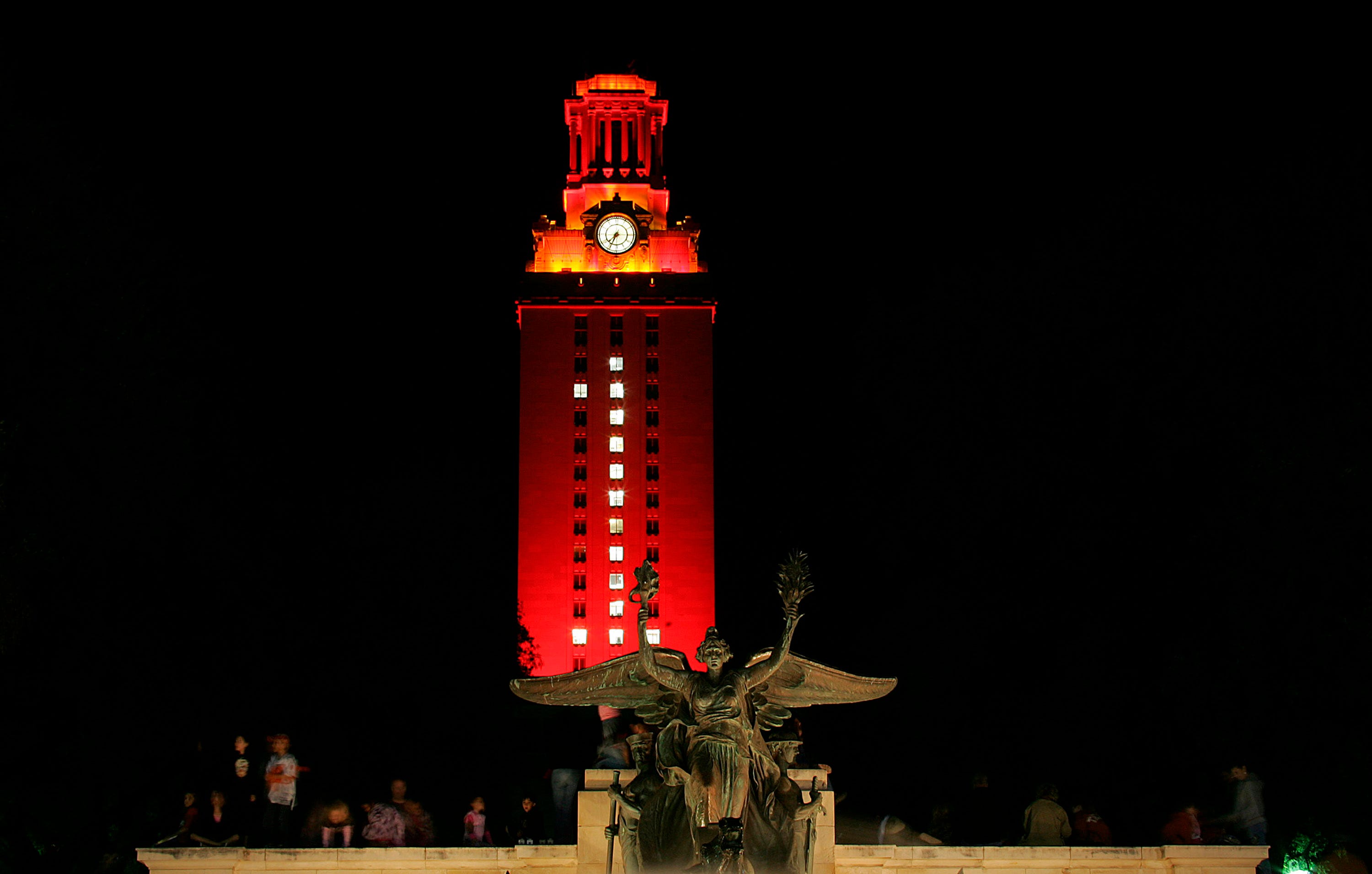 Light the tower! Texas Longhorns rowing wins fourth NCAA championship