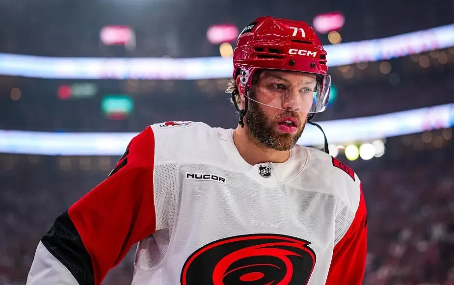 Hurricanes face Golden Knights in contrasting Stanley Cup clash