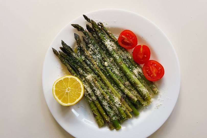 Asparagus is 'delicious' and has more flavour if you add 2 simple ...