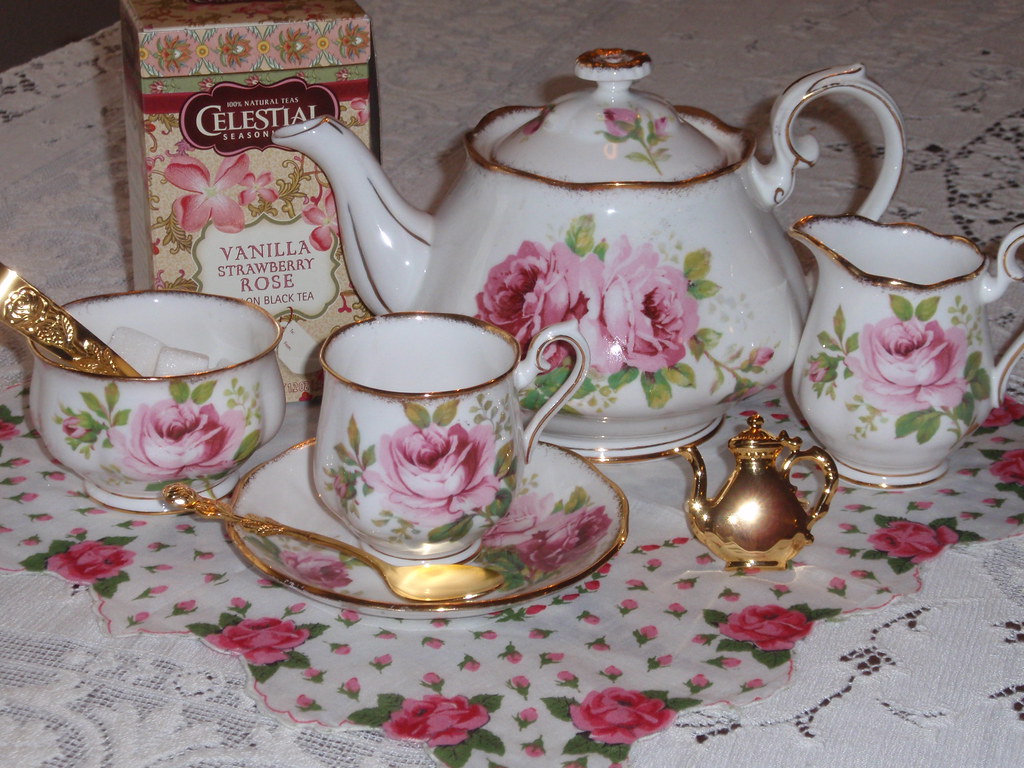 Biggest profits hiding in vintage floral china sets