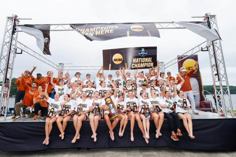 How many national championships have the Texas Longhorns won in each sport?