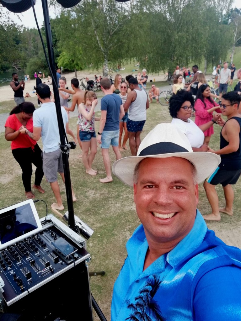 Braunschweiger war 30 Jahre lang DJ und erklärt: So starb die Clubszene ...