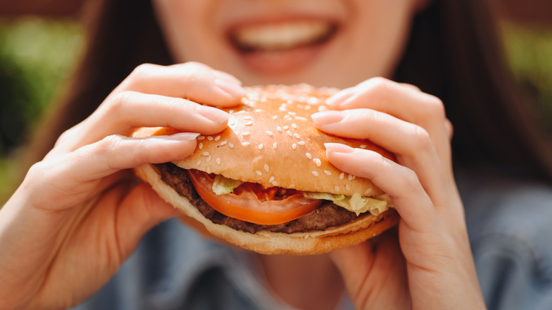 In-N-Out vs McDonald's: Which is actually cheaper in 2026?