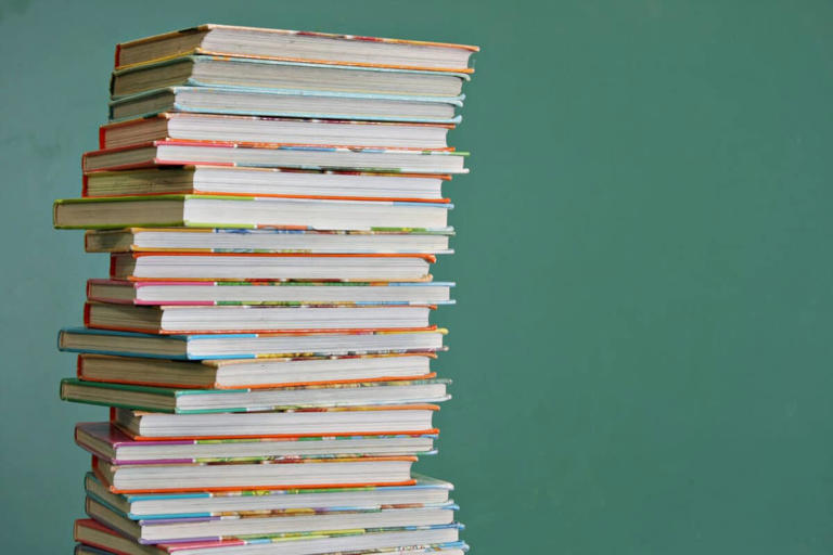 AUSD adopts $1.4M English language curriculum lacking full books