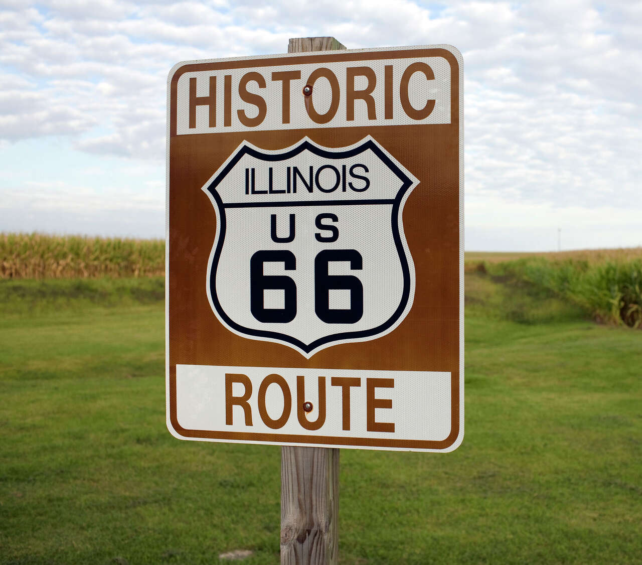 Boat tour lets travelers ride a sunken stretch of Route 66 in ...