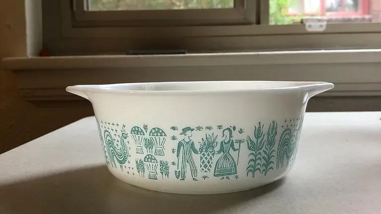 6 vintage kitchen collectibles food lovers still pay big money for