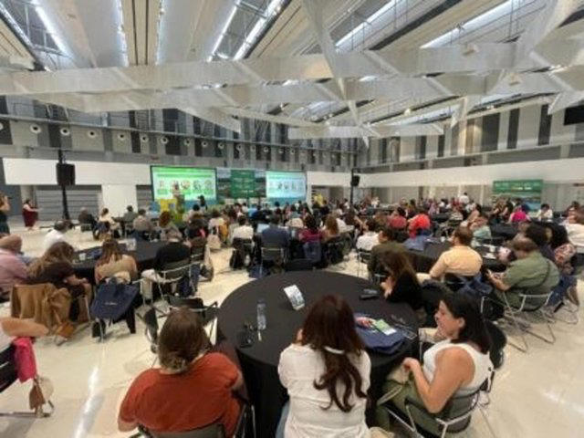 Vitoria-Gasteiz inaugura el VIII Encuentro de Gestores de la Red ...