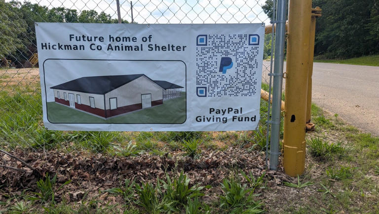 Builders prepare to pour concrete at new Hickman County animal shelter