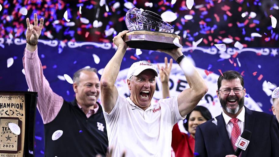 Willie Fritz given respect in CBS Sports' top 25 coaches power rankings