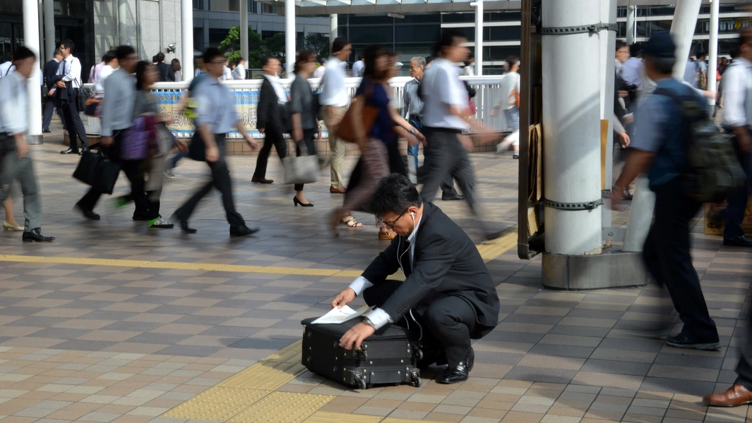 Japan’s ‘window tribe’ and US employment contrasts