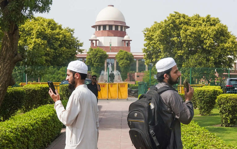 Supreme Court questions Waqf institution's plea for court fees ...