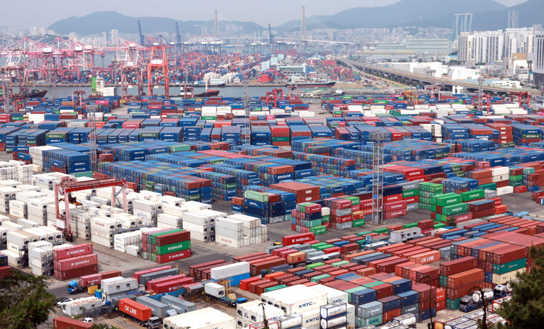 Korea's exports reach record $87.75 billion in May, chips account for ...