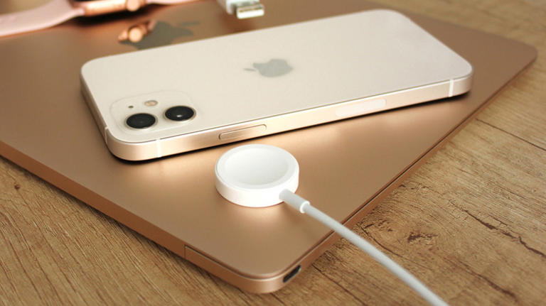 Can you charge an iPhone with an Apple Watch charger? Here's why it won ...