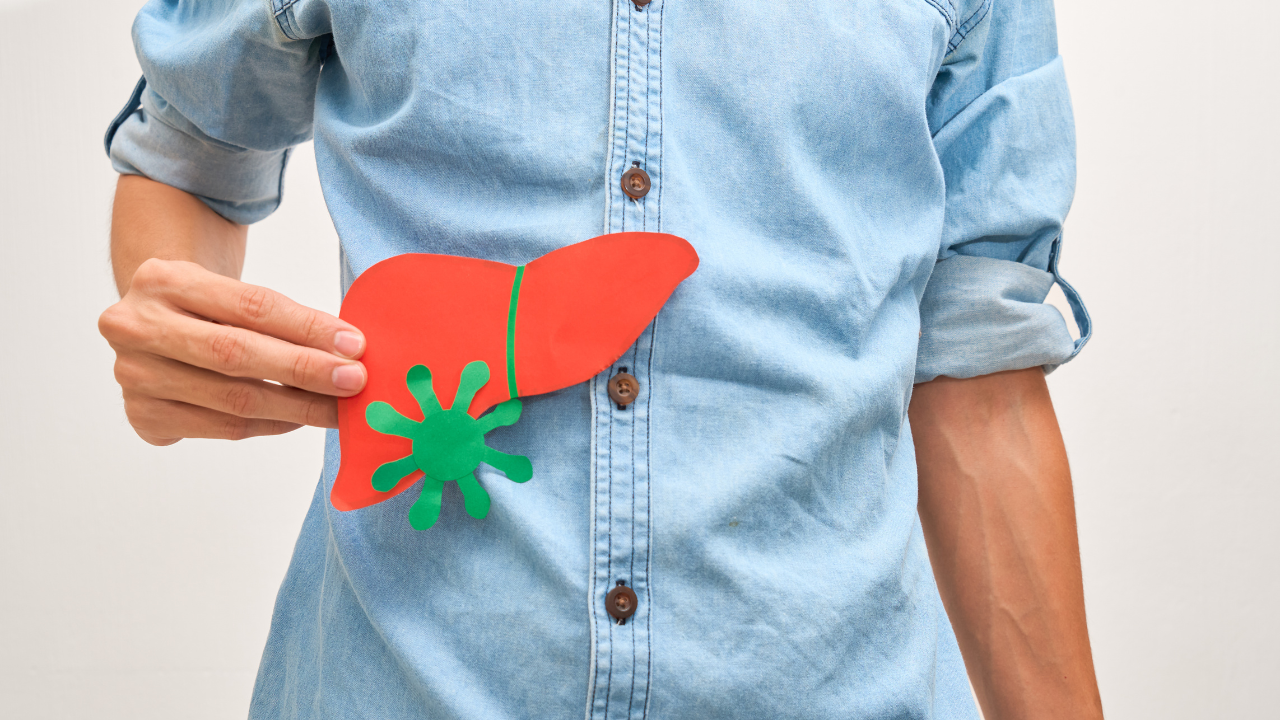 Swollen liver often feels like bloating: Here’s how a doctor tells the ...