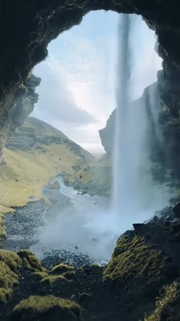 Exploring waterfalls from unexpected and breathtaking perspectives