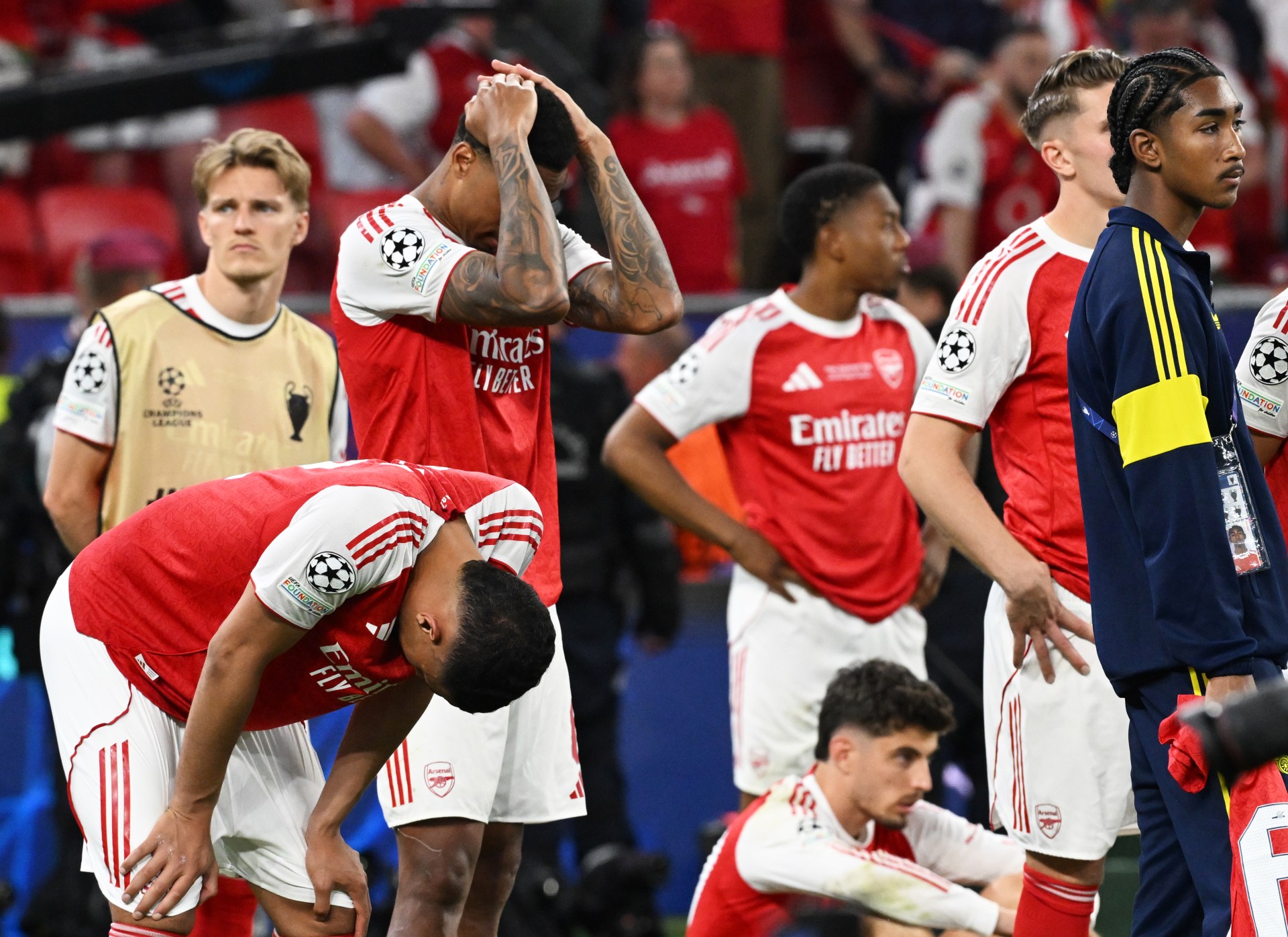 Arsenal star emerges as doubt for World Cup after aggravating injury in ...