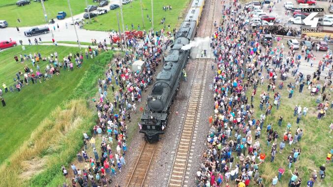 Big Boy 4014 draws hundreds to Iowa during cross-country tour