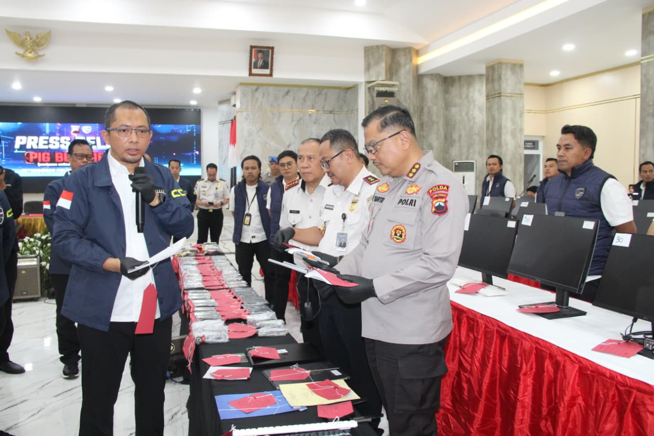Polda Jateng & FBI bongkar penipuan pig butchering, 39 orang diamankan