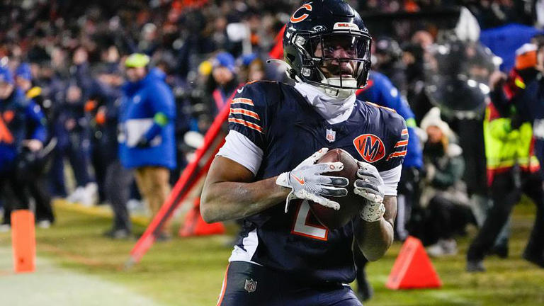 DJ Moore's Bills 'growing pains' put more heat on Bears' young WR bet