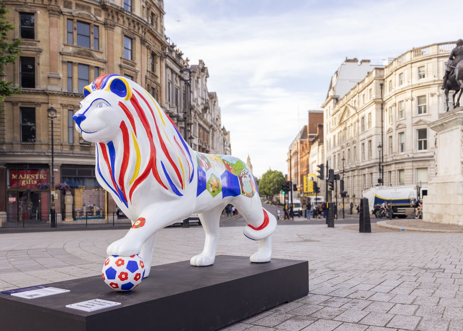 Lion-themed public art trail brings World Cup fever to England fans