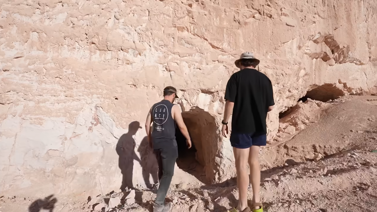 2,000 people live underground here - and the crime rate is 10x higher ...