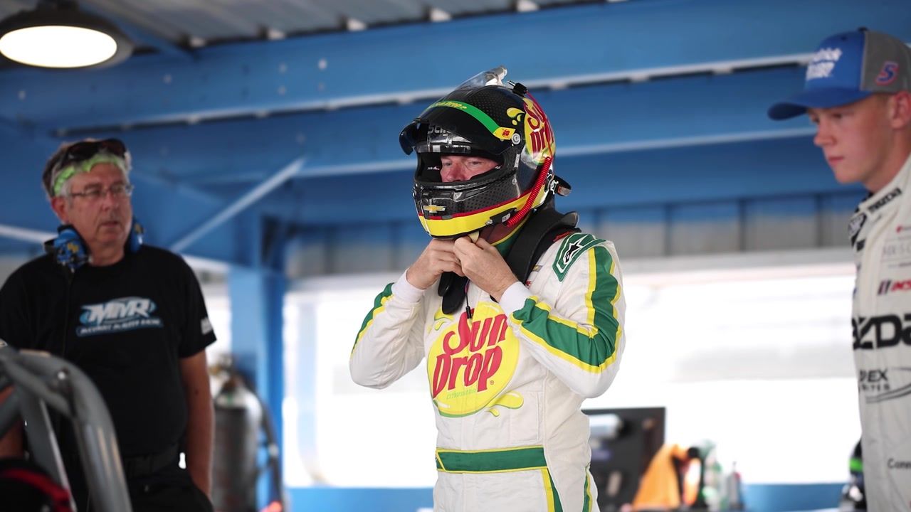 Dale Earnhardt Jr. disagrees as NASCAR star accused of wrecking rival ...