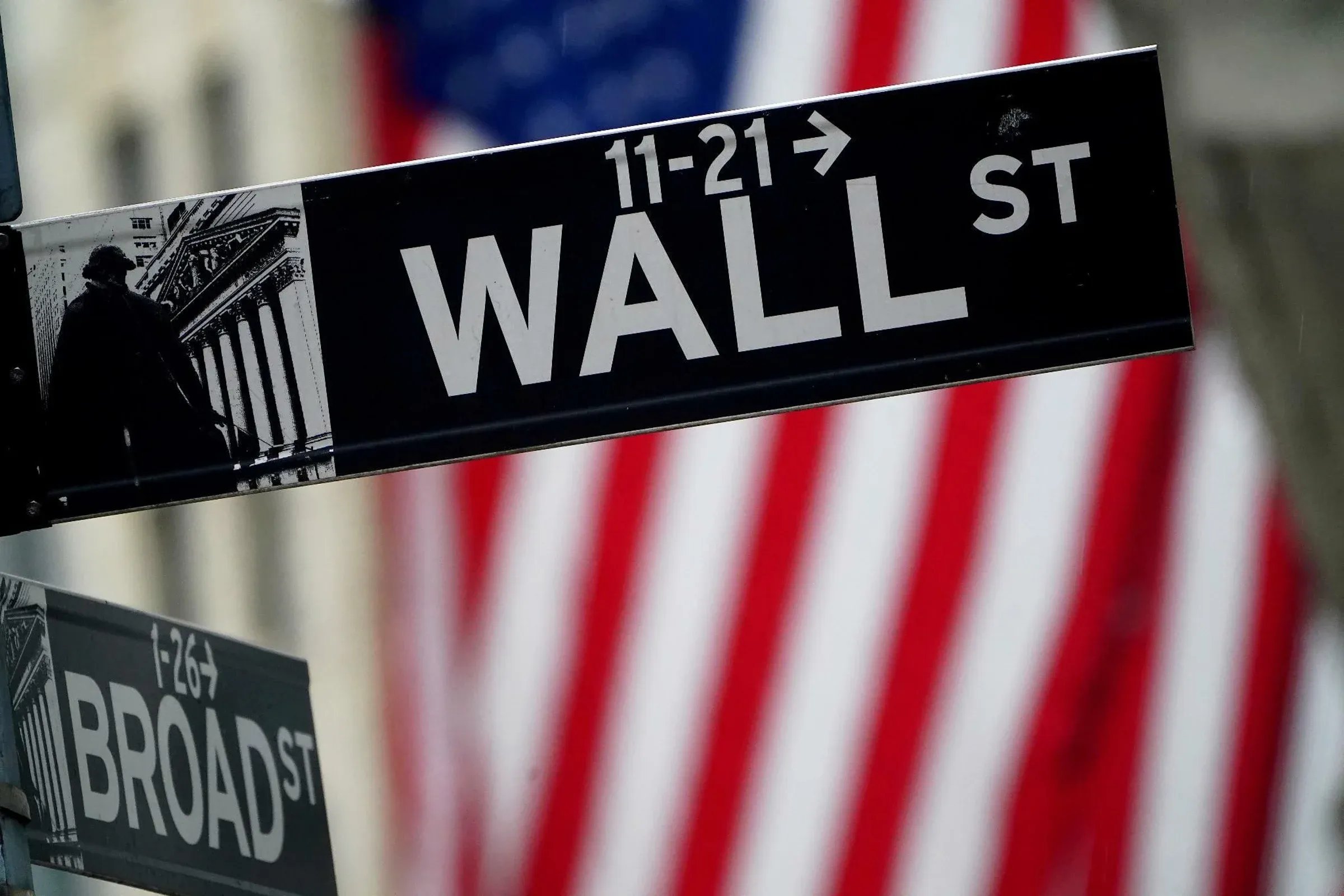 Wall Street: US-Börsen liegen kaum verändert – Öl springt über sieben ...