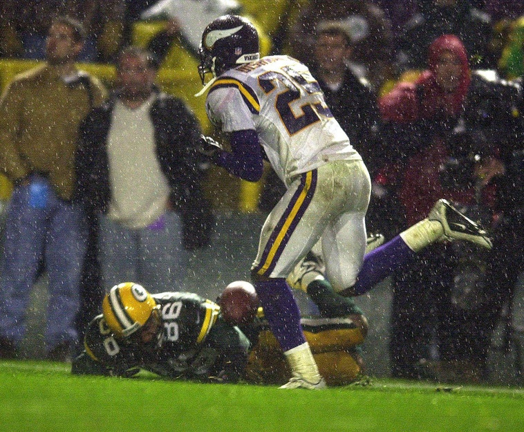 Ranking the best 15 NFL uniforms of all time via SI