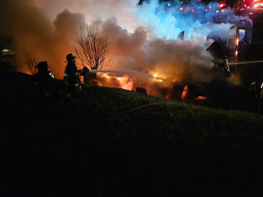Multiple Kentucky departments battle house fire in Clay City
