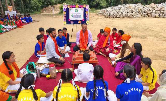 DAV Public School celebrates foundation day with enthusiasm and tradition