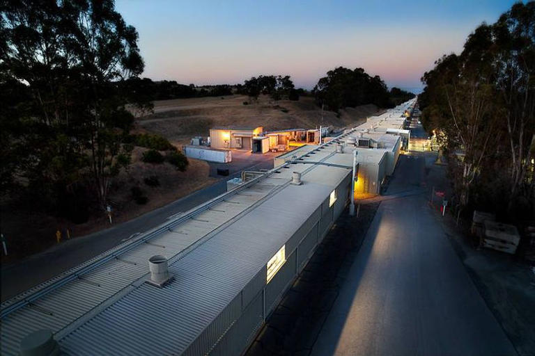 World’s longest building takes 40 minutes to walk across and cost $2bn ...