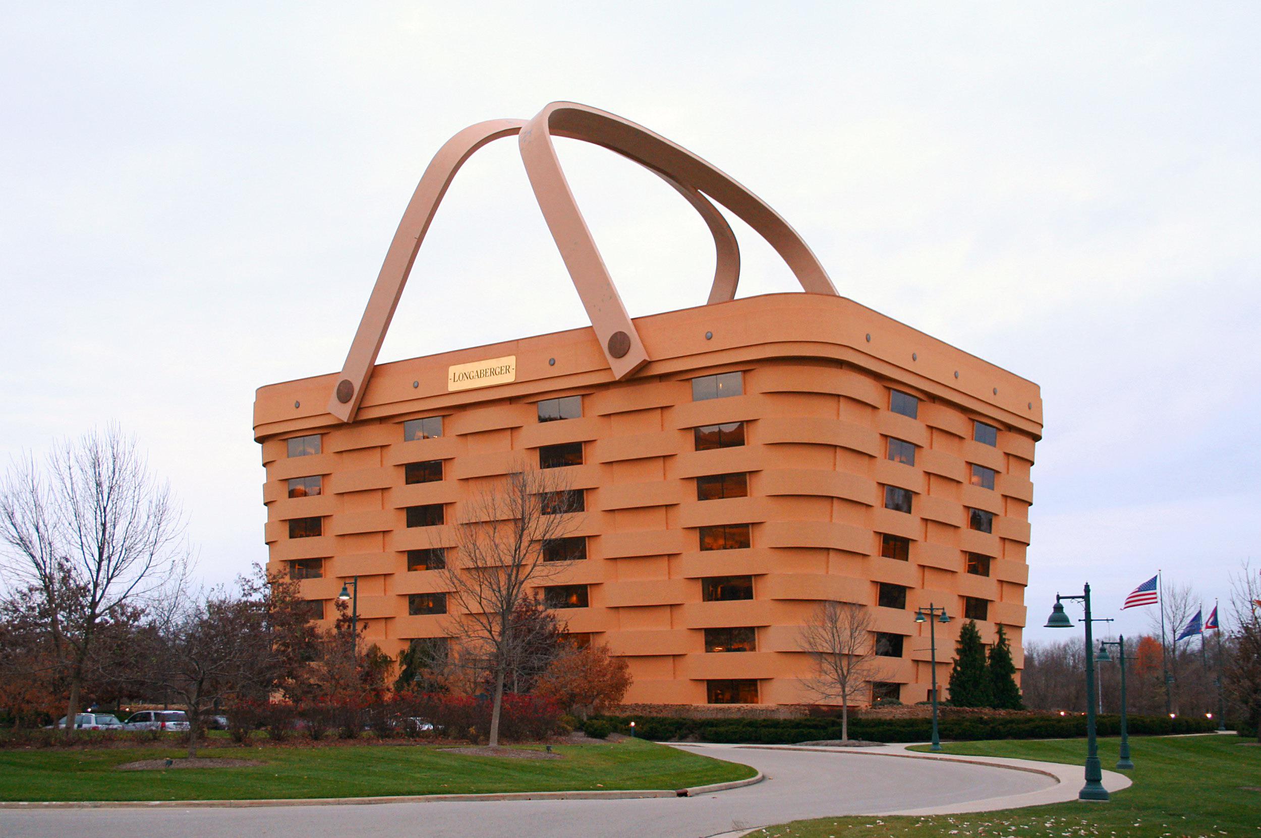 10 architectural wonders that make no sense
