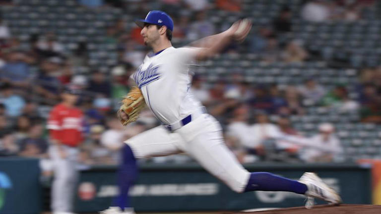 Pirates relief pitcher exercising upward mobility clause - again