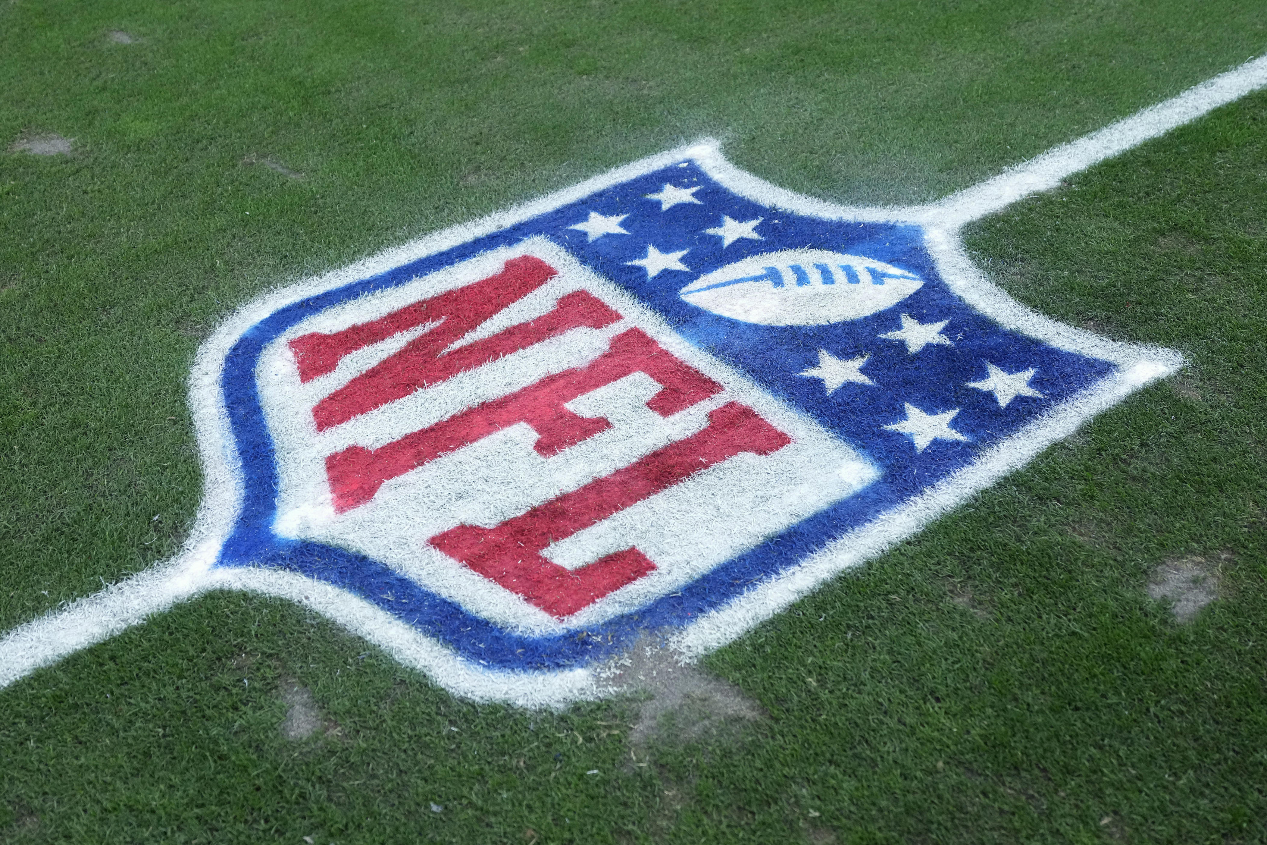 NFL moves up deadline for Broncos to make 53-man roster cuts