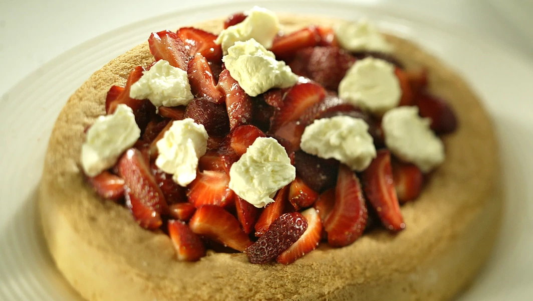 Sponge cake secrets every baker should know