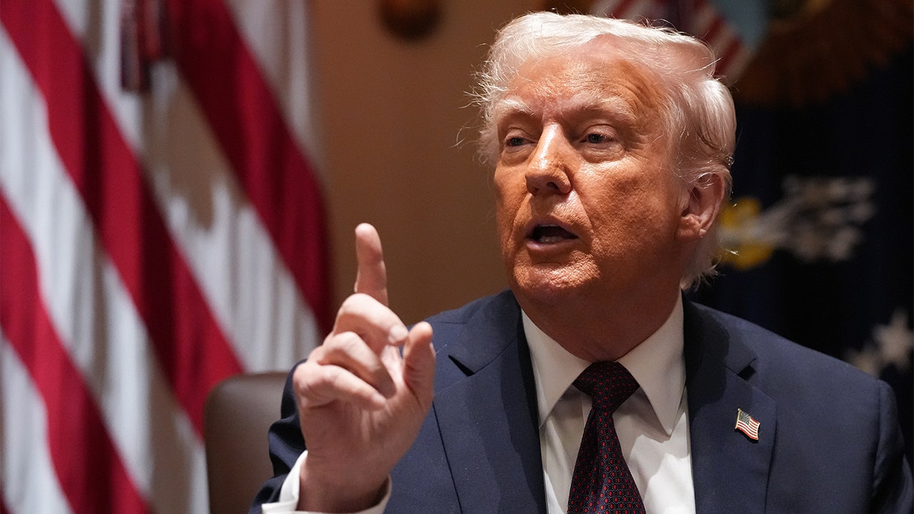 Trump flips script on left, maneuvers to use foreign influence law ...