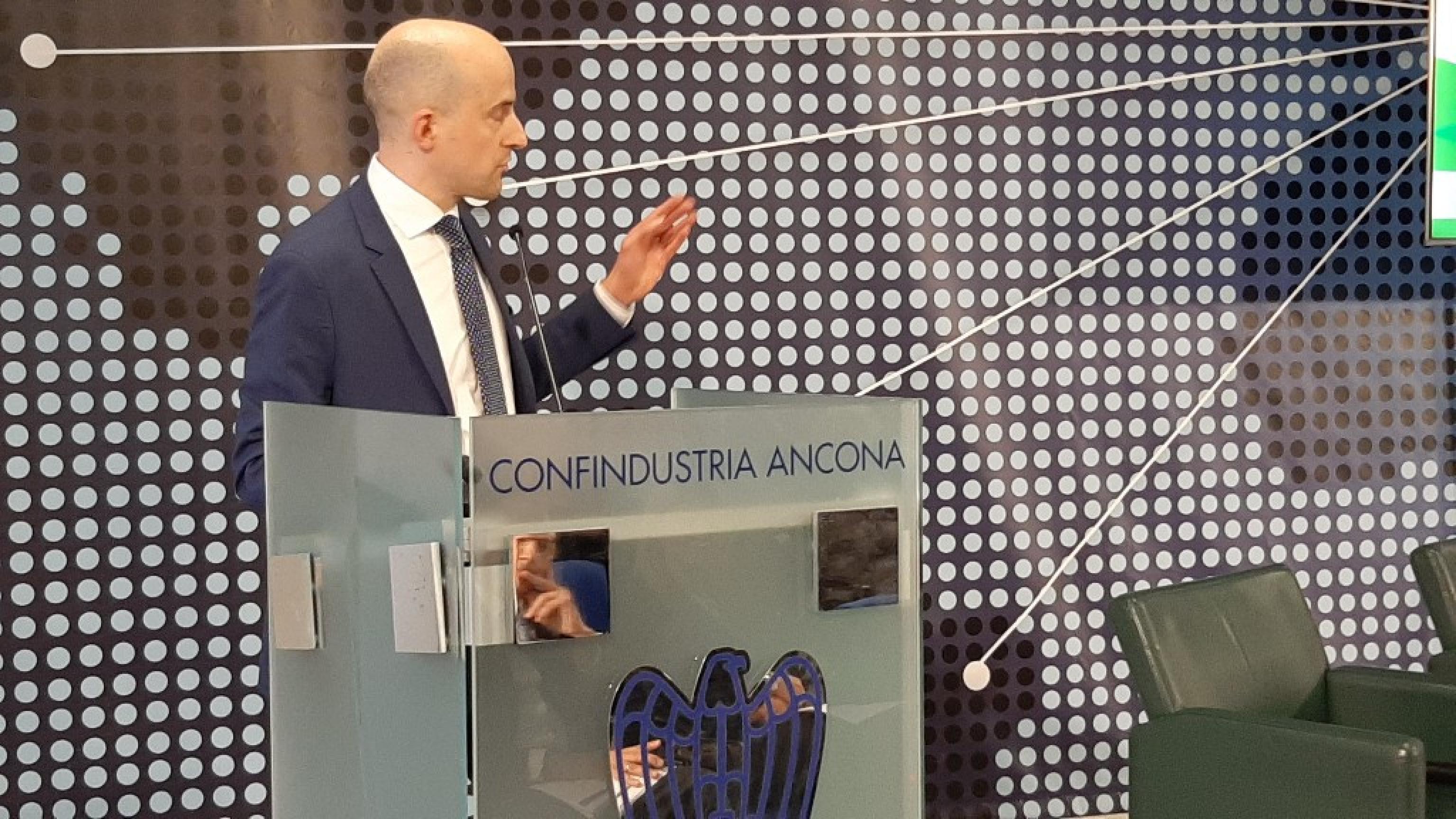 Manifattura marchigiana -0,2% nel primo trimestre 2026, frenano export ...