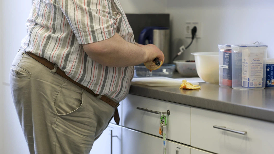 Experts stress fiber and slow, sustainable weight loss