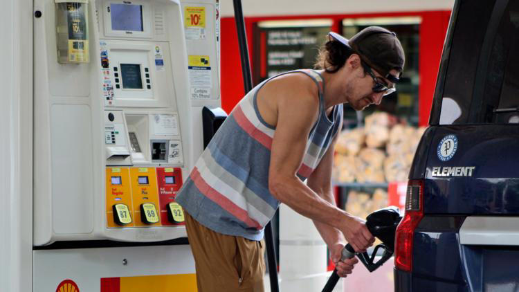 Boise gas prices drop nearly 10 cents since last week, report shows